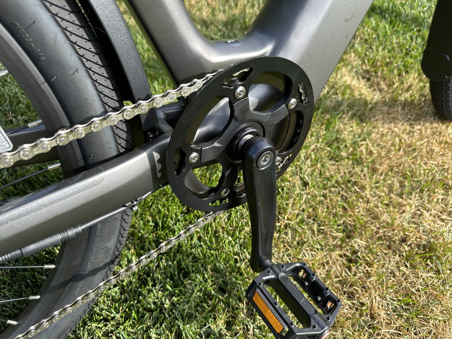 Vanpowers Urban Glide – Sleek and Sexy Step Thru Commuter – Chris Crossed Ebiking